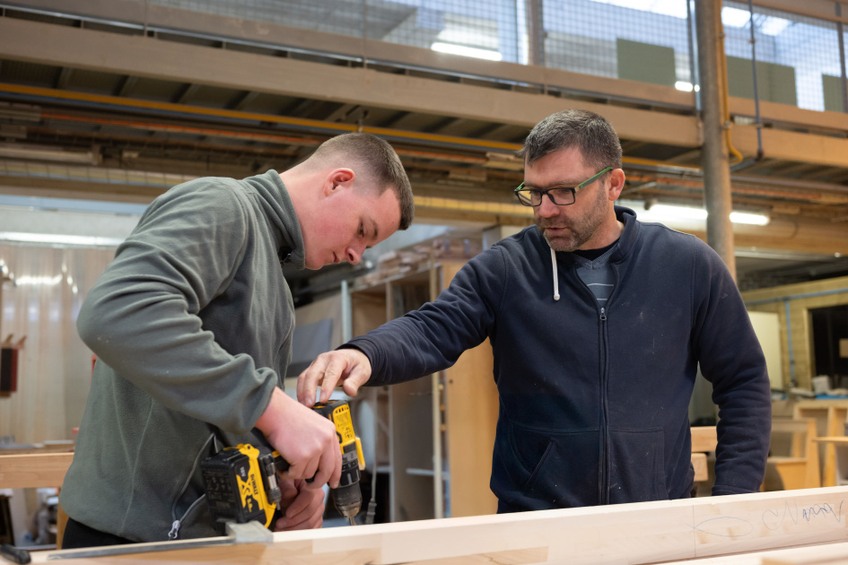 Formation menuisier installateur | Centre de Formation Professionnelle Sainte Barbe